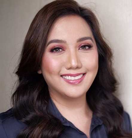 Mercedes Alvarez Biography - PeoPlaid Profile