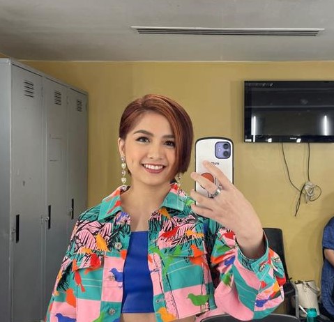 Misha de Leon Biography, Latest - PeoPlaid Profile