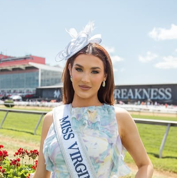 About Erin Houston - PeoPlaid Profile