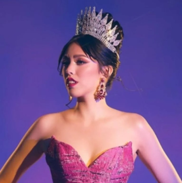 About Naomi Shotlander - PeoPlaid Profile